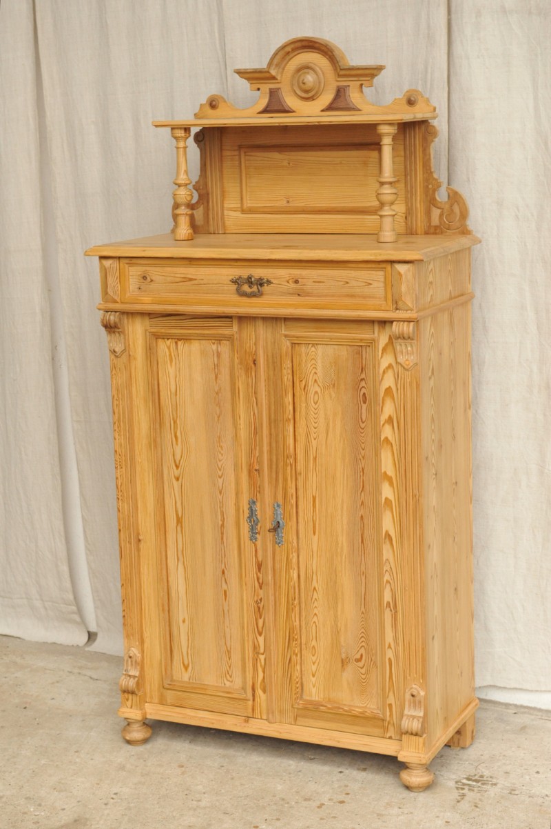 Vertiko mit Aufsatz Weichholz | Antik im Hof