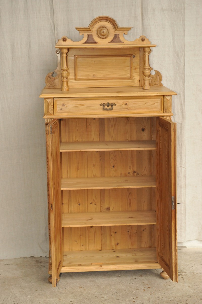 Vertiko mit Aufsatz Weichholz | Antik im Hof